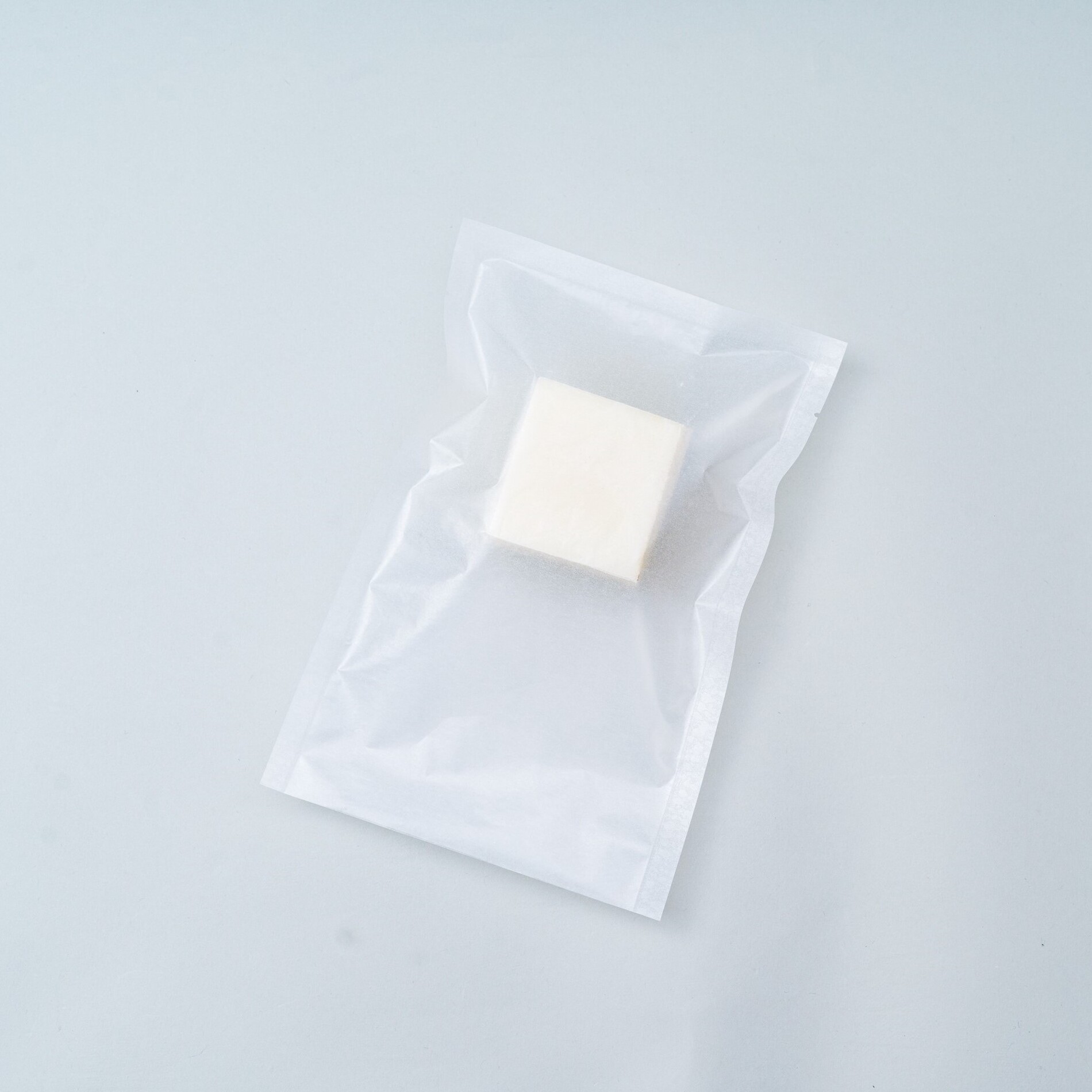 中身が見える紙製バリア素材 『シルビオクリア』 – Paper & Green 紙と創る、ひとつ先の未来。